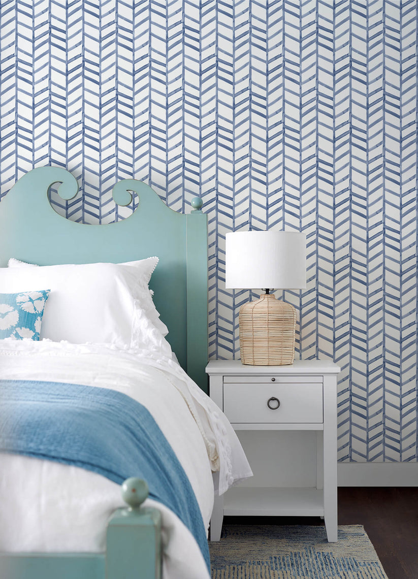 3124-13923 Chesapeake Thoreau Fletching Geometric Wallpaper - Navy – US ...